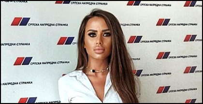 Ozonpress Sekretarica Gradskog odbora SNS slupala opštinski automobil ...